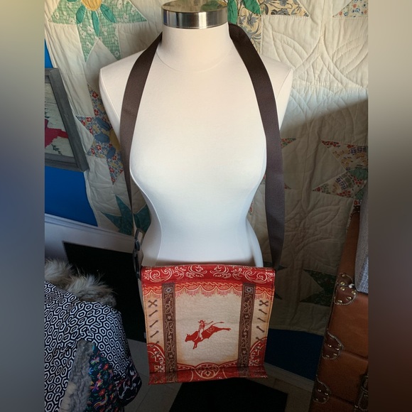 Blue Q | Bags | Cutest Laptop Crossbody Bag | Poshmark